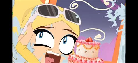 Chibi Marinette Literally Used The Bee Miraculous As A Shuriken R