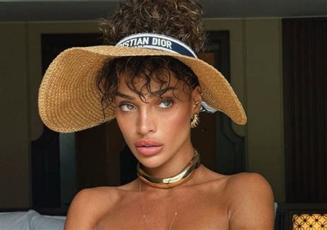 אושר כהן מאשר עדן פינס שוברת את הרשת והפעם בעירום מוחלט Tmi