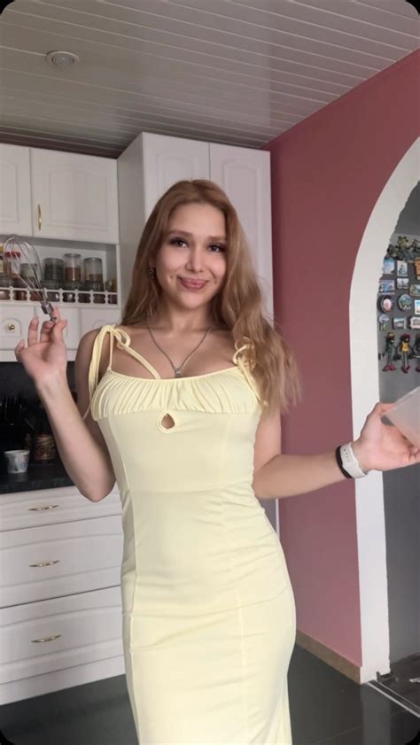 Watch Russian Youtuber Koko In India Xxx Videos