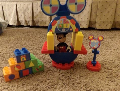 Mickey Mouse Clubhouse Mega Bloks Mousekedoer And Minnies Recital Sets