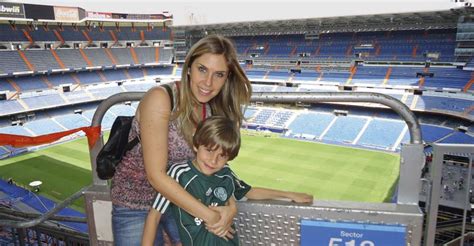 Tour Europeu De Gabriela Pasqualin Com Filho