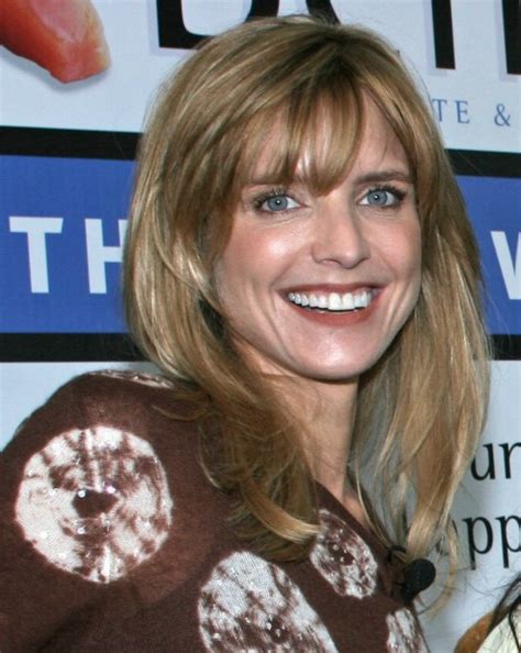 Courtney Thorne Smiths Long Low Maintenance Hairstyle For A Long Neck