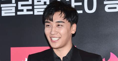 빅뱅 승리싱글벙글 사진