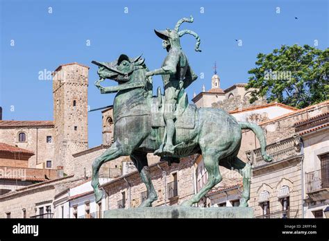 Francisco Pizarro Statue Trujillo