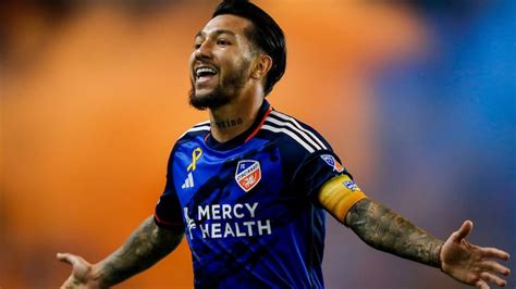 Luciano Acosta La Otra Pulga” De La Mls El Pase Frustrado A Psg Y