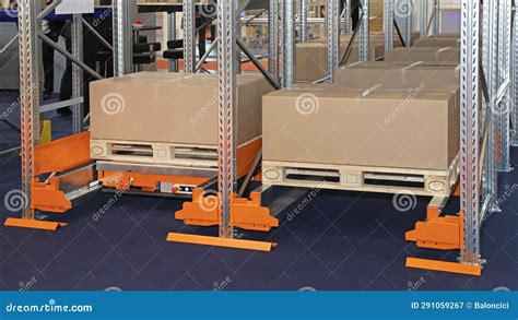 Palletizing Robot Warehouse Stock Image Image Of Industry Warehouse