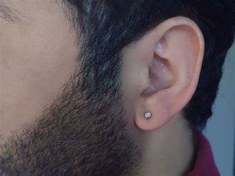 G Renk 004 Karat Pırlanta Tektaş Erkek Küpesi Black Diamond Earrings