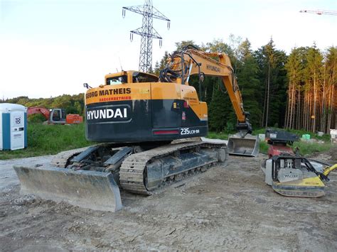 Hyundai Neuer Kurzheckbagger R235lcr 9 Seite 2 Hyundai