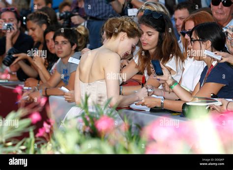 Venice Italy 30th August 2013 Sarah Gadon Attending The Joe