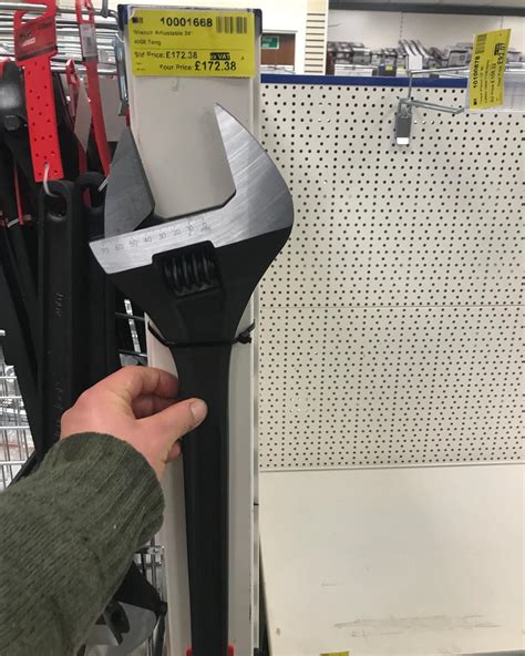 Permalife What Absolute Massive Spanner This Guy Is Facebook