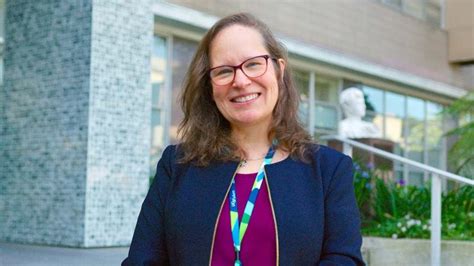 Two Decades Four Deans And Still Going For Ucsf Staffer Dedicated To