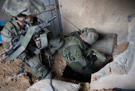 עם מרשמים ותוכניות לטבח הרצחני זה מה שמצאו הלוחמים בשגעייה חדשות מעריב