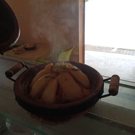 Snack Hassi Labied Hassilabied Restaurant Reviews Photos And Phone Number Tripadvisor