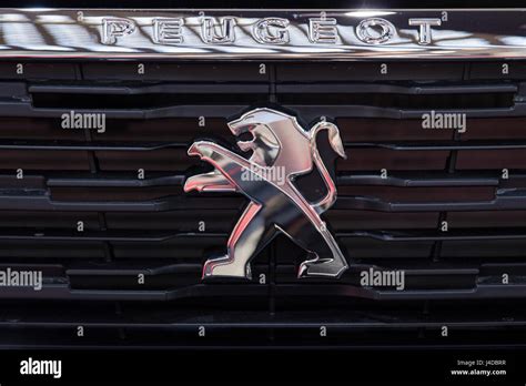 Logo Peugeot Banque De Photographies Et Dimages à Haute Résolution Alamy