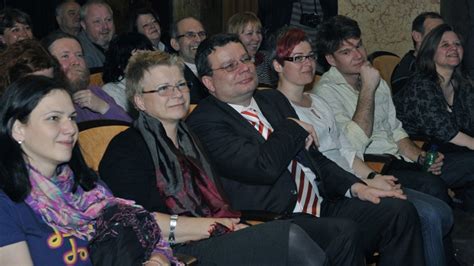 Galerie Smrt V Rodině Europoslance Martina Vondrová Podlehla Dlouhé