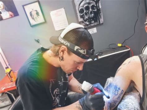 Meet Conrad Hunt Canvasrebel Magazine