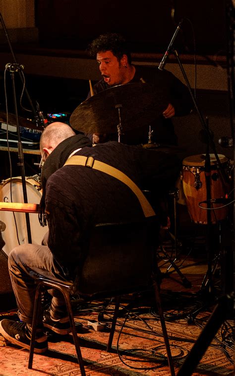 Chão Maior Smup Desenhando Círculos De Jazz No Nosso Peito Altamont