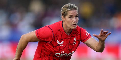 Katherine Sciver Brunt May Prolong England Career After Jon Lewis Appointment