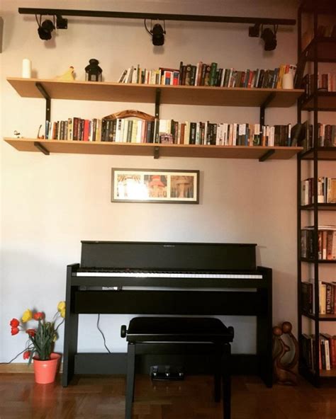 Foto Retro Dom Glumice Marije Vicković Potkrovlje Koje Budi Uspomene