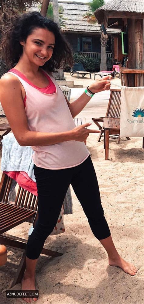 Pauline Bression Feet Aznudefeet