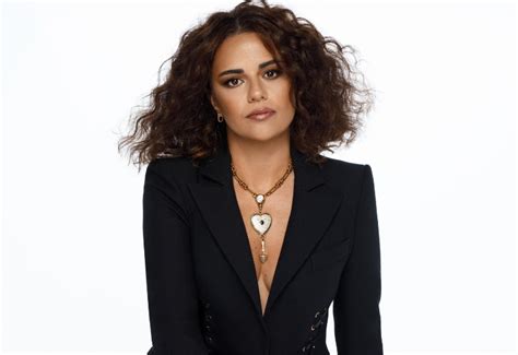 Duygu Soylu Güneyde Bir Yere” Pause Dergi