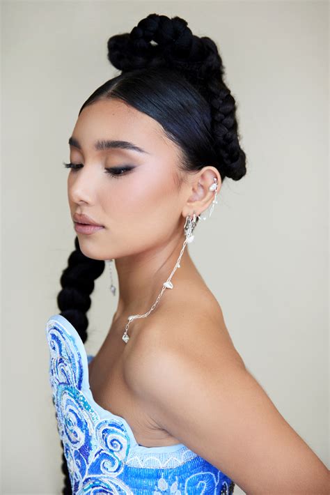 Kiawentiio On Avatar The Last Airbender Her Premiere Look And