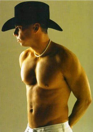 Shirtless Country Singers 16 Sexy Country Music Male Artists