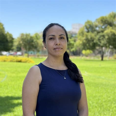 Angela Mestre Escuela De Gobierno Y Políticas Públicas