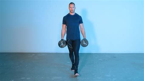 Use The Farmers Walk Exercise To Build Total Body Strength