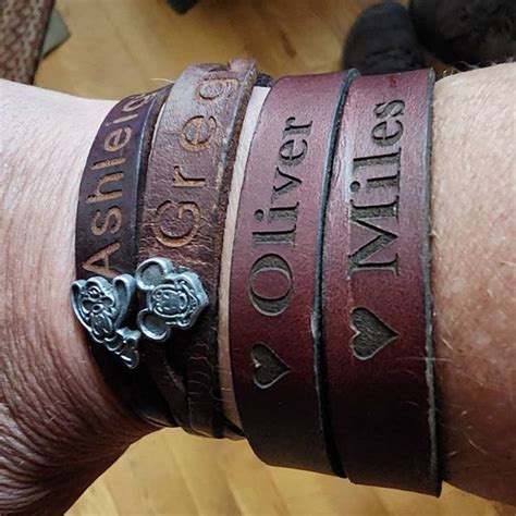 Custom Engrave Personalized Leather Bracelets Ts For Men And Women