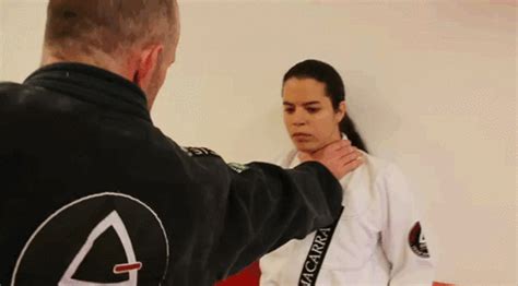 Some Techniques For Escaping A Throat Or Hair Grab Imgur Upper Cut