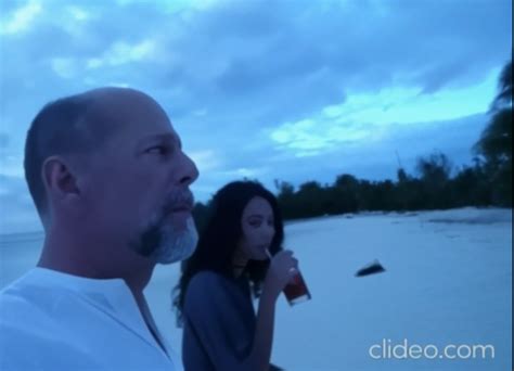“sono Scoppiata In Lacrime Guai Ogni Giorno La Moglie Di Bruce