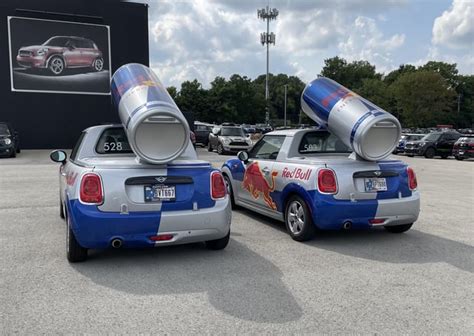 2x Red Bull Mini Cooper Dreyer And Reinbold Mini Rspotted