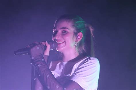 Vidéo Musique On A Vu Adèle Castillon Et Alexis Hk En Concert à Cenon