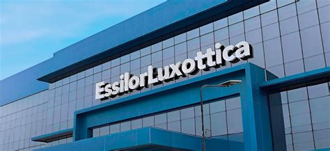 Essilor Luxottica Invierte En El Sector Auditivo Y Compra Pulse
