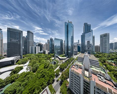 Ayala Triangle Business Ayala Triangle Park In Makati City The