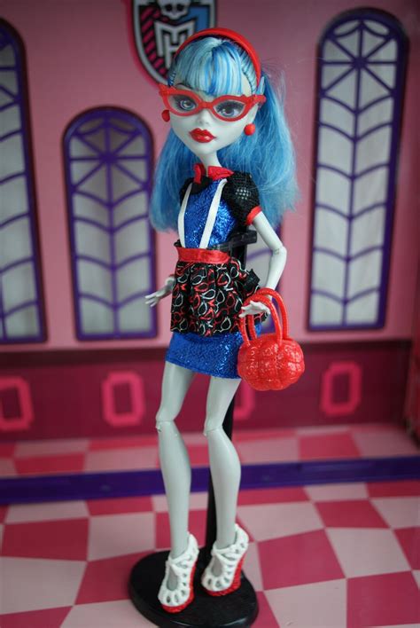 Monster High Ghouls Night Out 4 Pack Ghoulia Yelps Doll Mattel 2013 4