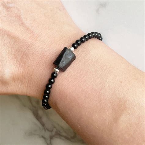 Pulsera Protección Con Turmalina Negra Tubo Y Bolitas Turmalina