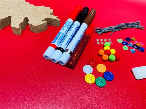 Make Your Own Triceratops Craft Kit Marlowes Makes Imagiplay