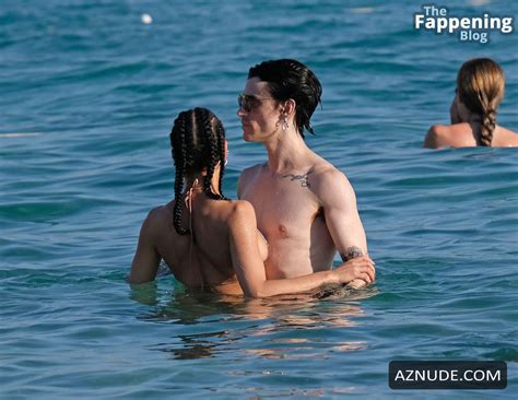 Fka Twigs And Jordan Hemingways Sexy Beach Day In Ibiza Aznude