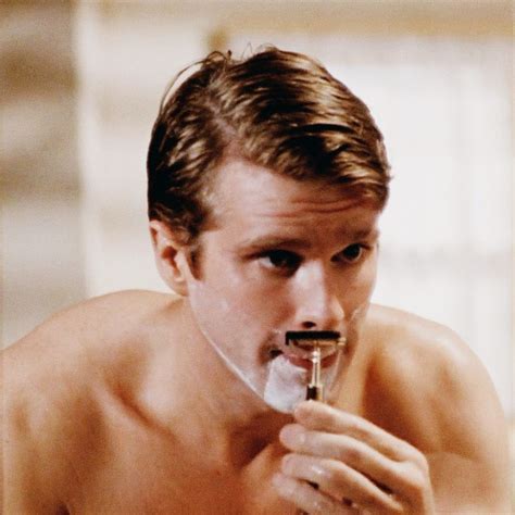 Shirtless Young Cary Elwes In The 90s ソウ ホラー映画 スコット