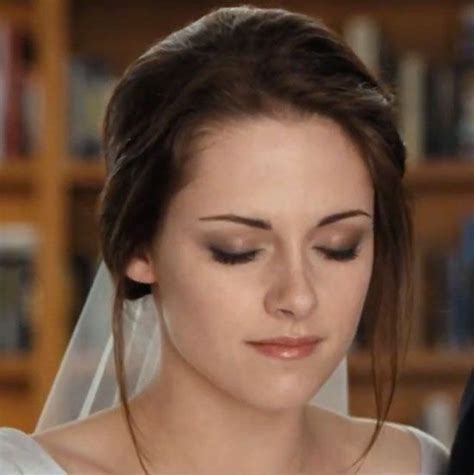 17 Supreme Bella Swan Wedding Hairstyle Tutorial