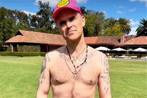 Robbie Williams And Wife Ayda Field Confess They Rarely Get Intimate ‘theres No Sex After