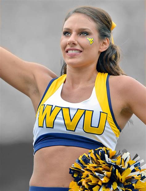 Cheerleader Of The Week Lauren Sports Illustrated Cheerleader Of The Week Lauren Sports Illustrated
