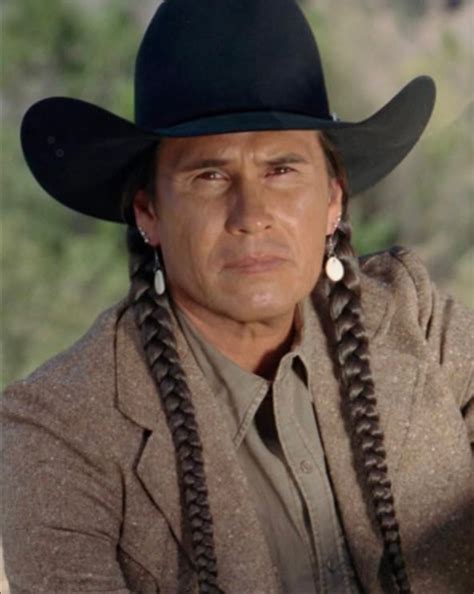 Yellowstone Actor Mo Brings Plentys Nephew Named A Suspect In Domestic Violence Case Hours