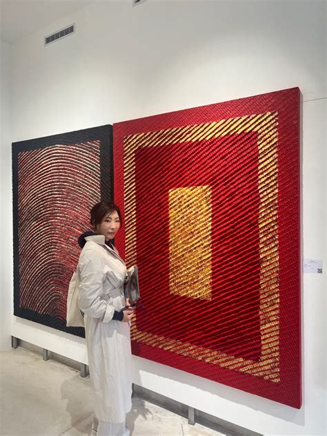 바다에서 꺼내온 희망과 사랑 오지윤 물의 도시를 홀리다 Weekend 문화