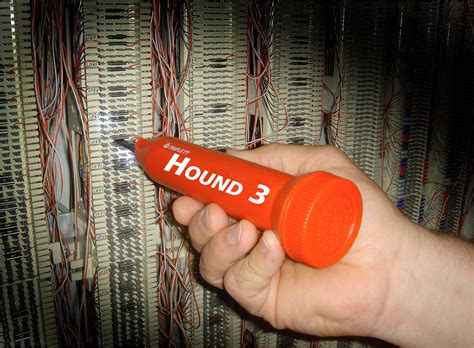 3399 Fox And Hound Wire Tracer Tone Generator And Probe Kit