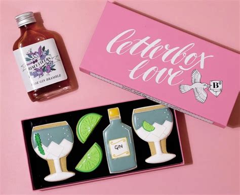 Biscuiteers Gin And Tonic Mini T Box