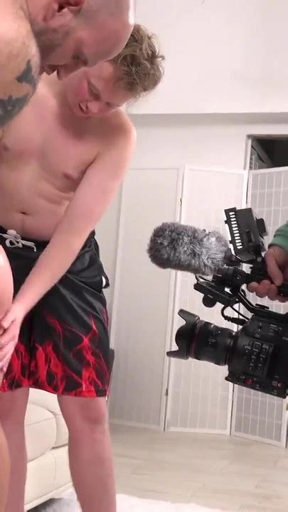 Jimmy Michaels 色情视频2025：色情明星性爱场景 Xhamster