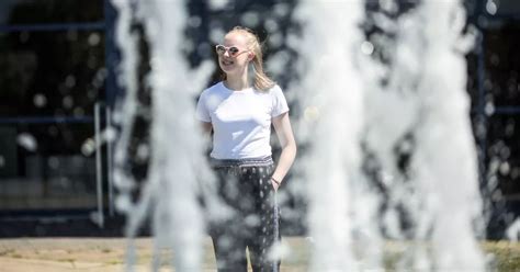 Glasgow Lives Iona 16 Stepps School Student And Medal Ceremonies